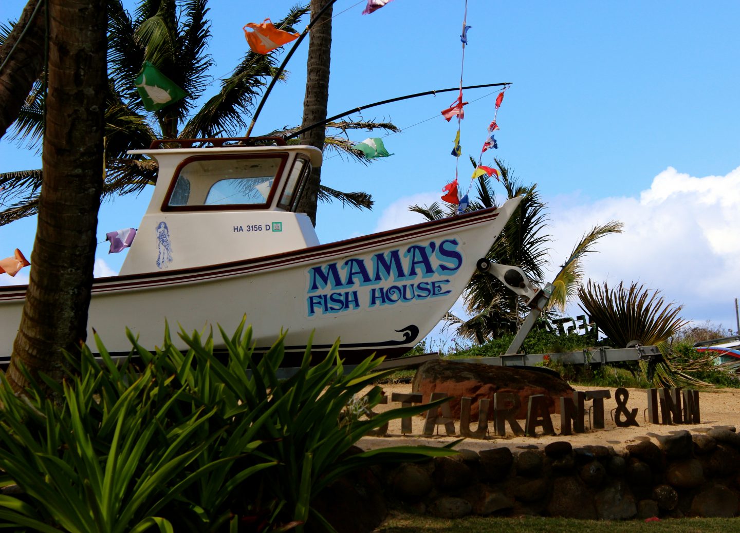 Mama's Fish House - Flat Eleven